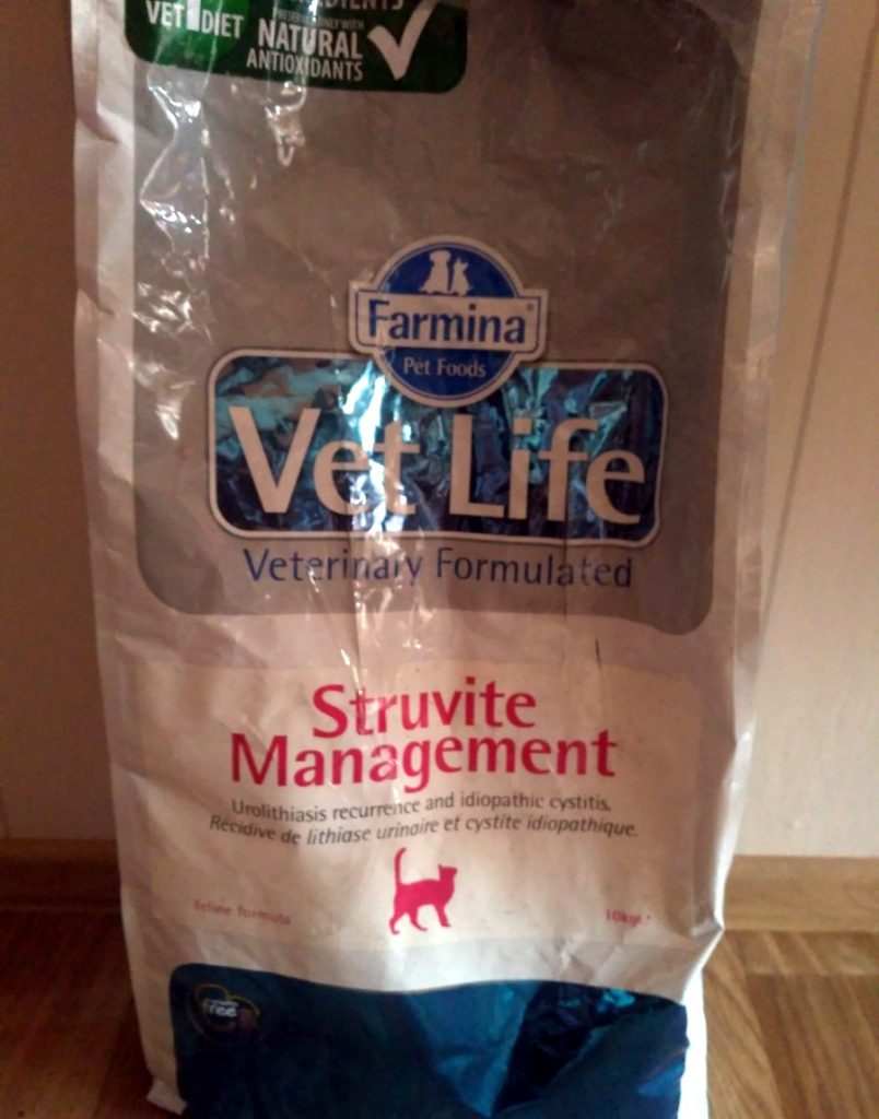 Корм для кошек Vet Life: отзывы, разбор состава, цена - ПетОбзор